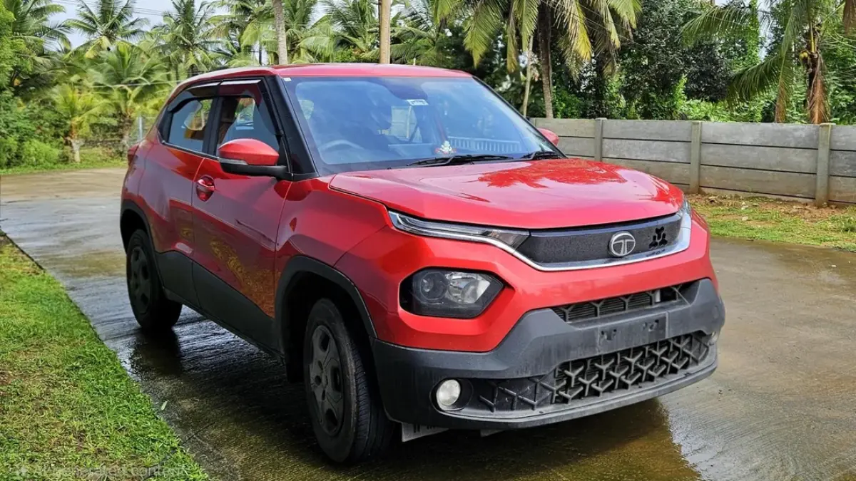 Tata Punch Price in India 2025 — Mileage, Specs & On-Road Cost